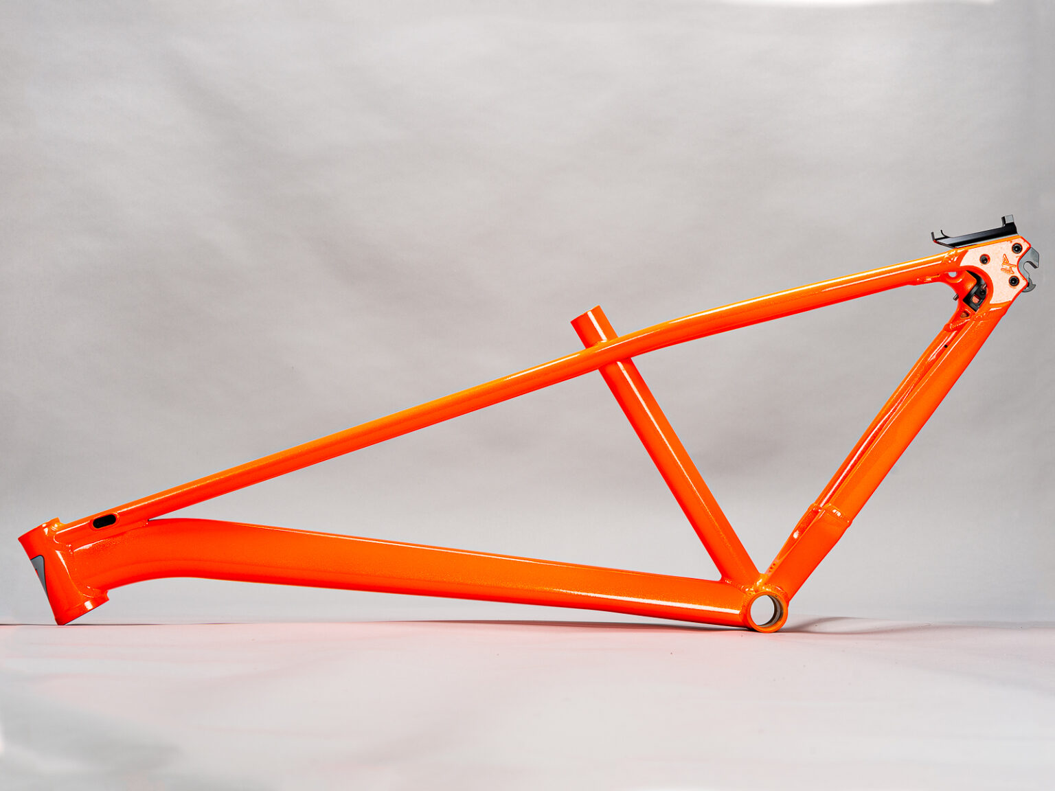 MafiaBikes La plaga Signature LP Frame Neon Orange – TicSpin Market